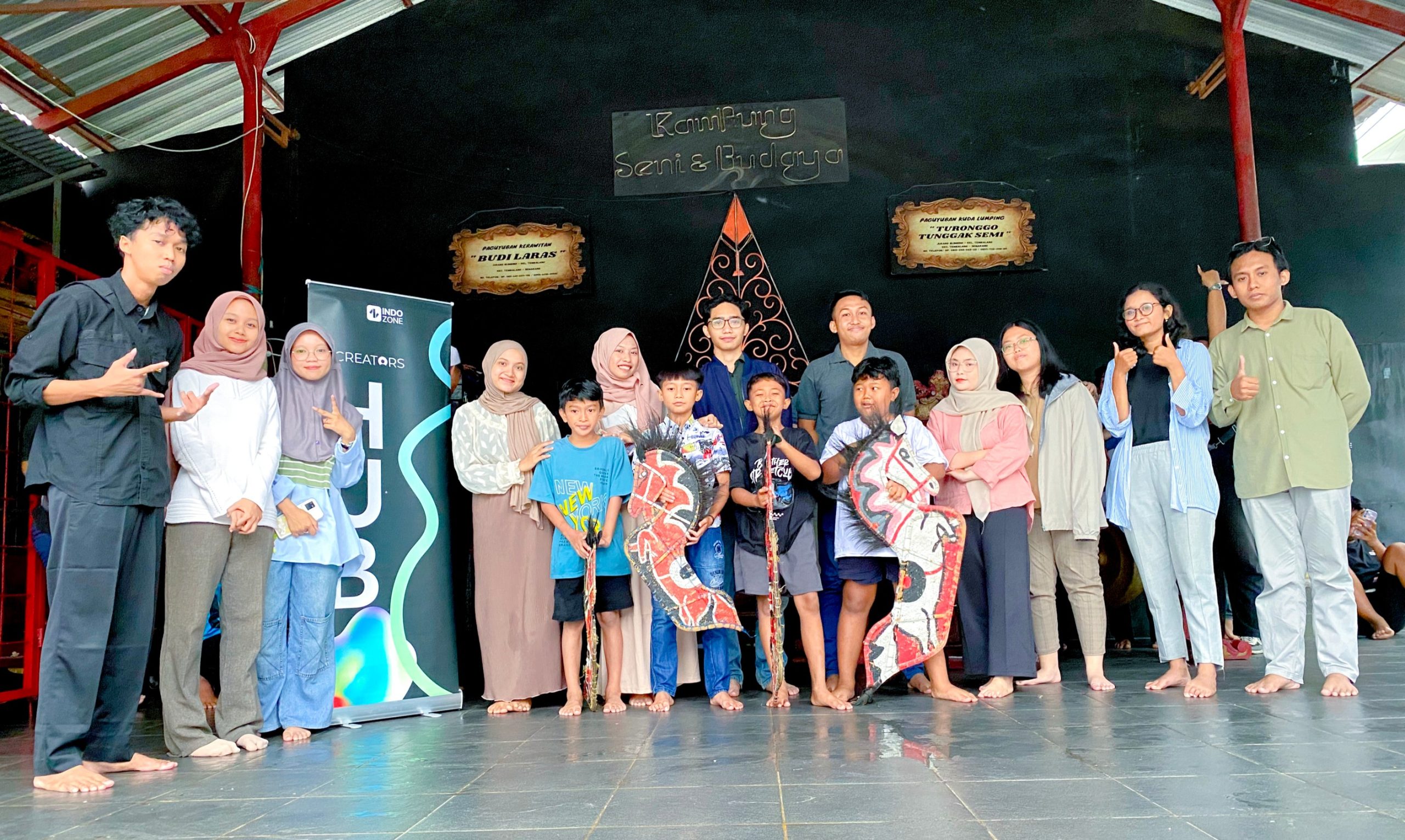 FIB Undip Students and ZCreators Indozone Distribute Takjil at Jurang ...